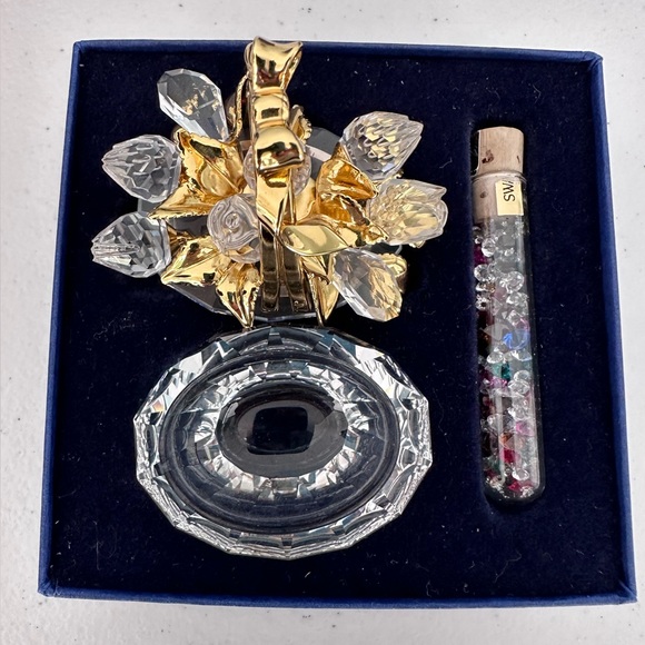 Swarovski | Accents | Swarovski Crystal Memories Secrets Flower ...